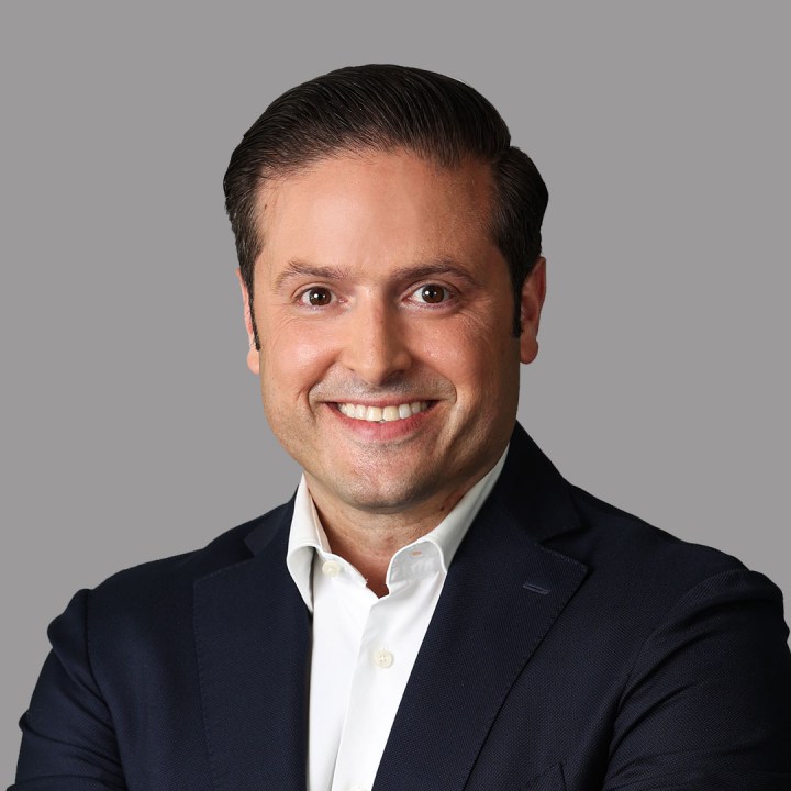 Susisiekite su mumis